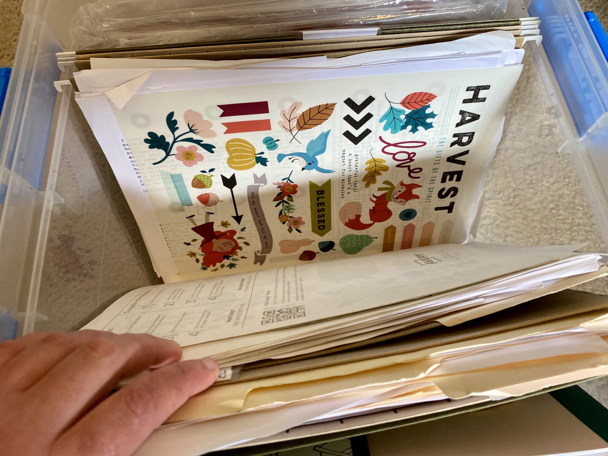 Brilliant Seasonal Craft Supply Bins to Better Your Craft ...